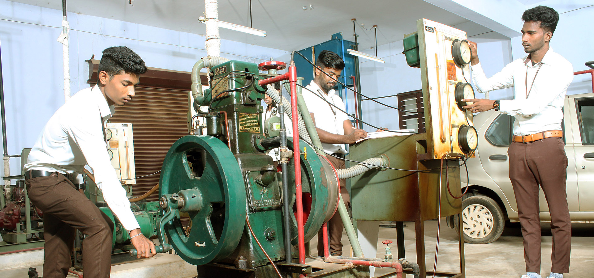 PET Engineering College