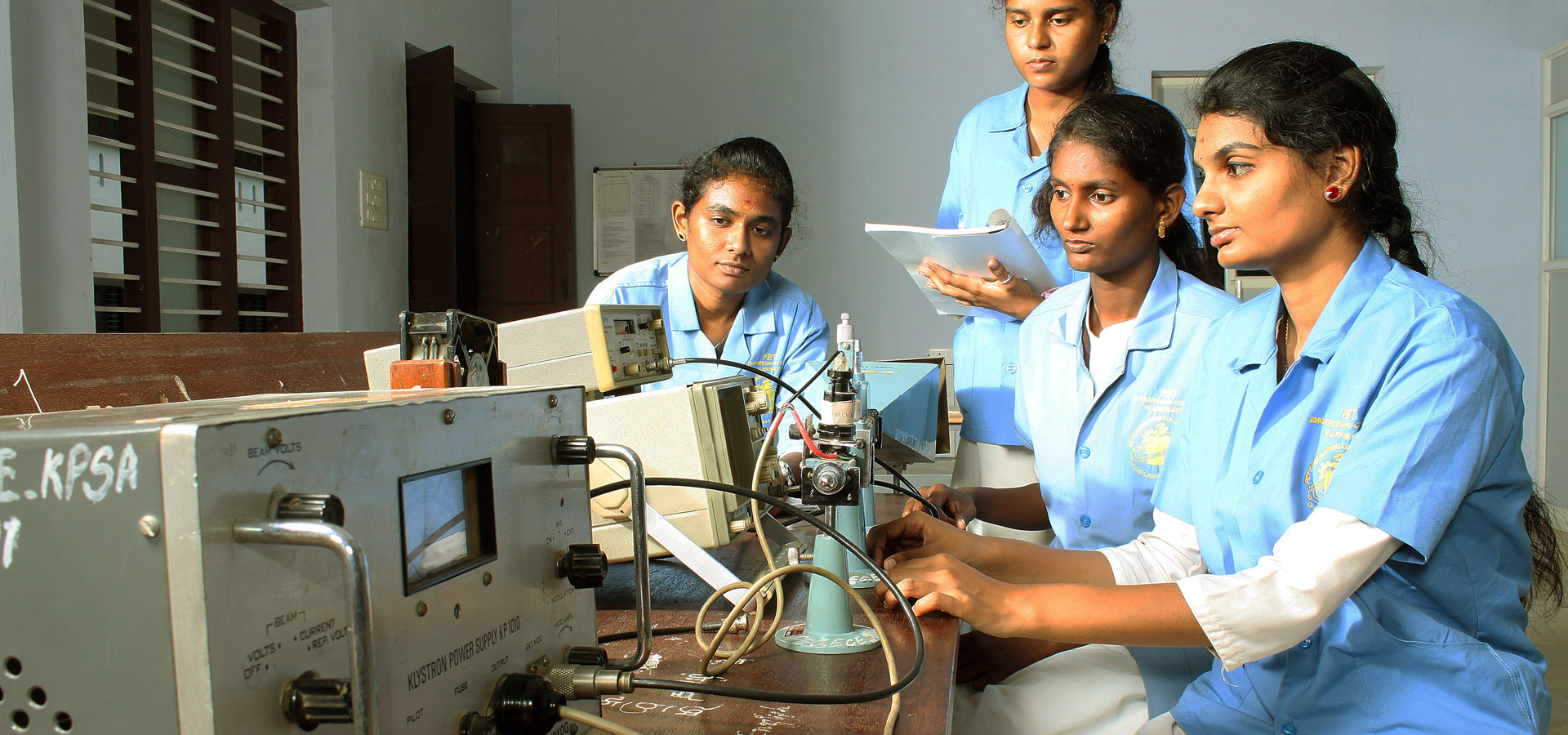 PET Engineering College