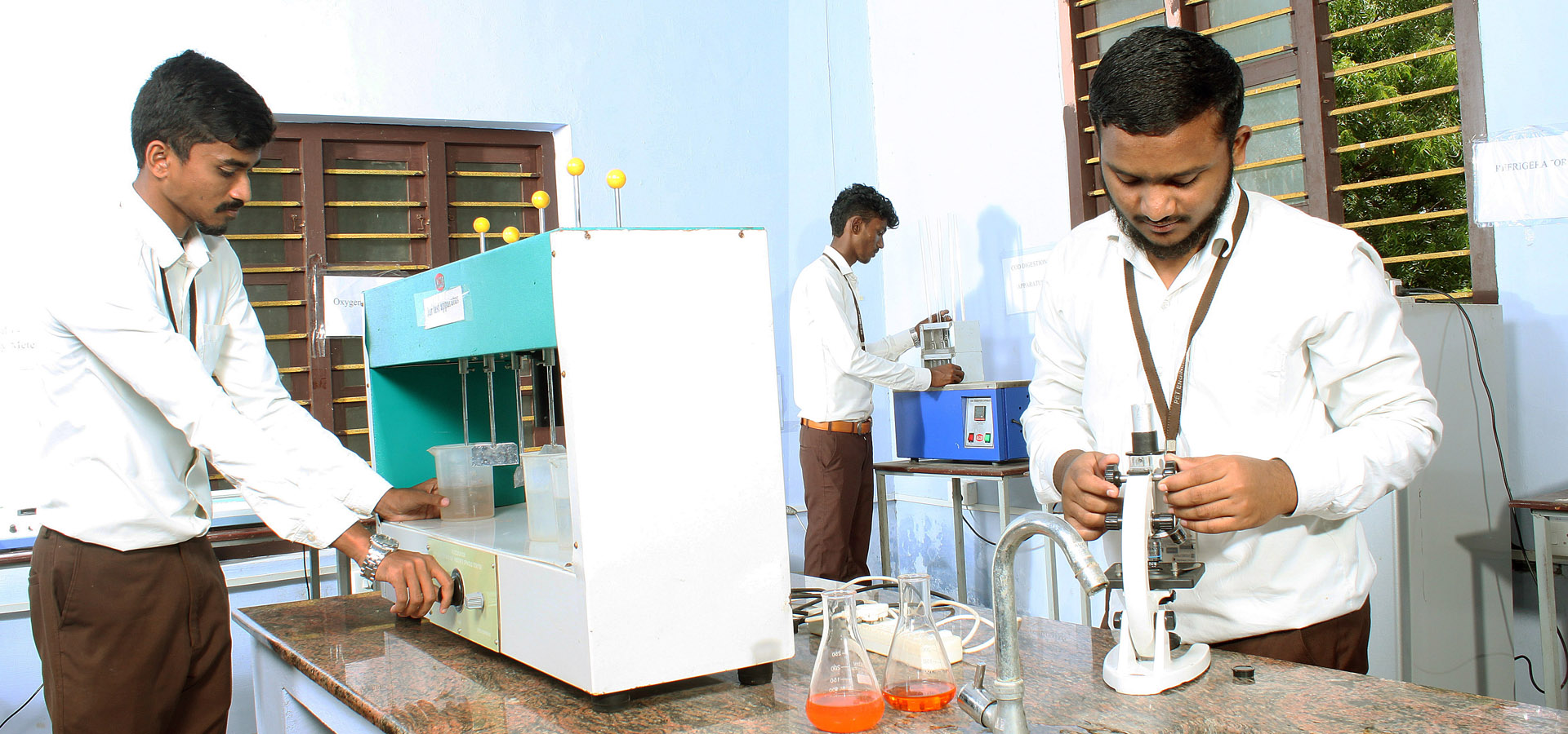 PET Engineering College